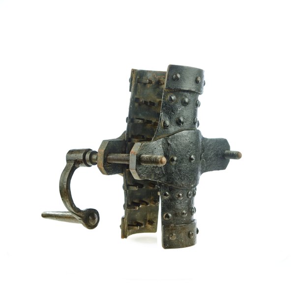 Shin crusher (instrument of torture)