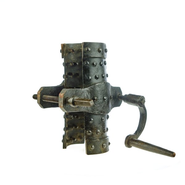Shin crusher (instrument of torture)