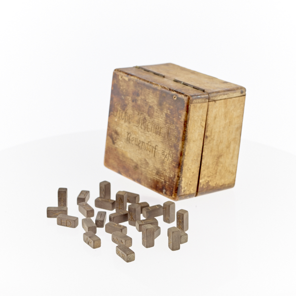 Lot box belonging to the 'Groot Partie' fishing cooperative Neuendorf ...