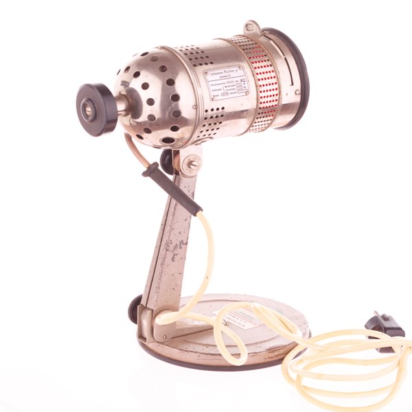 Red light irradiation lamp