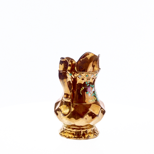 pot, so-called 'golden pot'