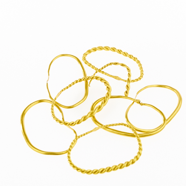 8 bracelets