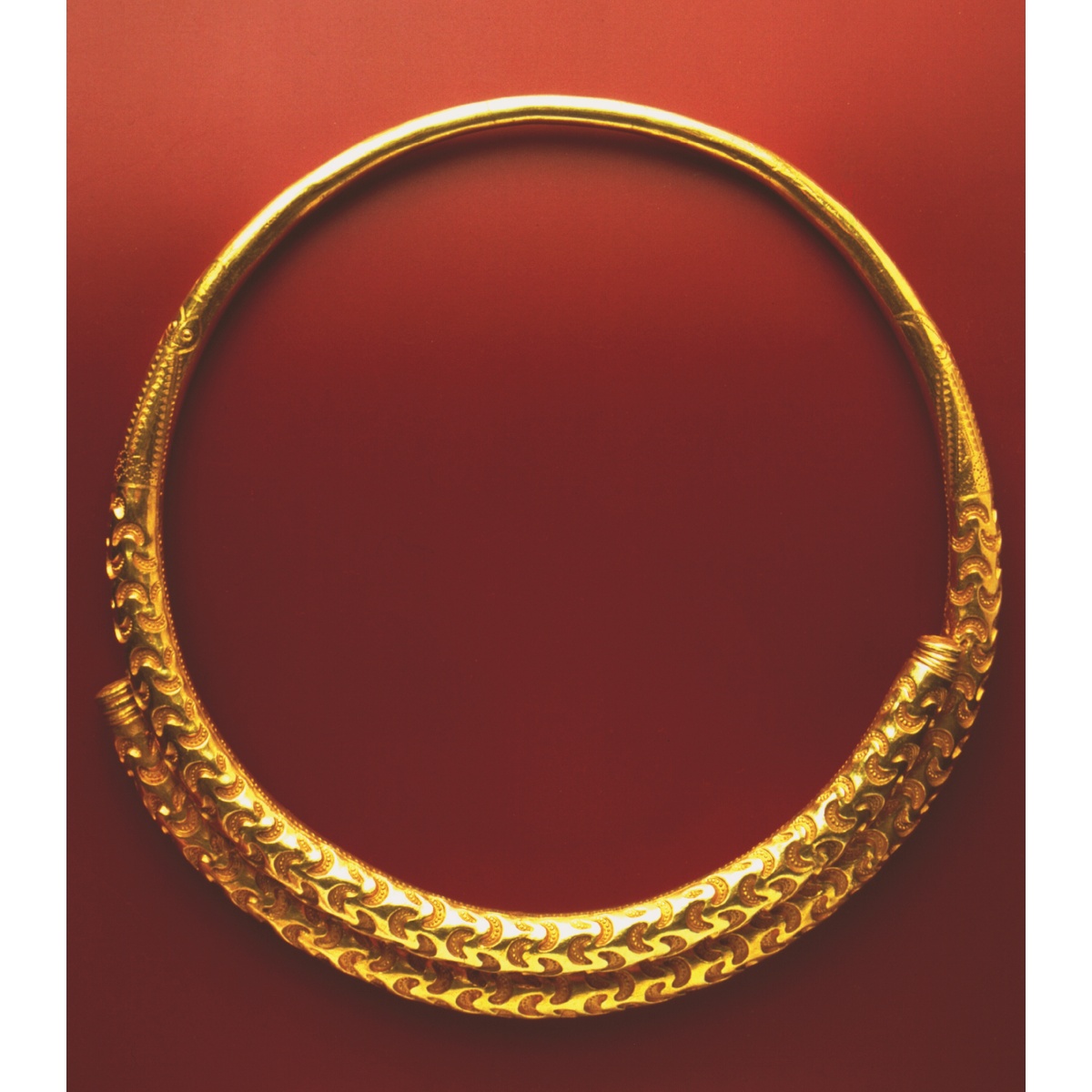 Circular collar from Peterfitz